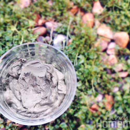 Detox With A DIY Mud Mask Recipe