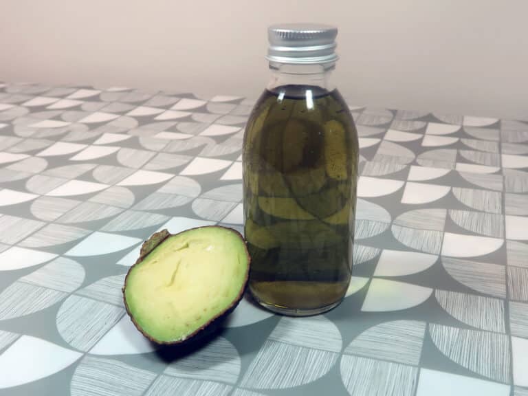 How To Make DIY Body Oil At Home Easily And Naturally